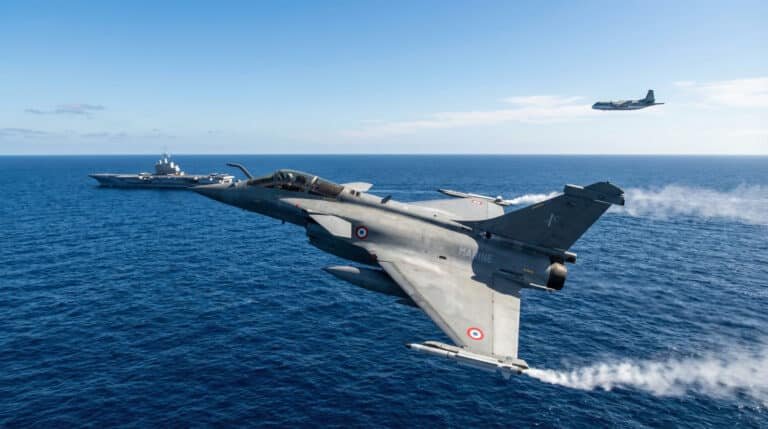Base navale Brest : Rôle, missions et accès 2025 - Essai Armes